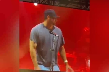 daniel jones singing